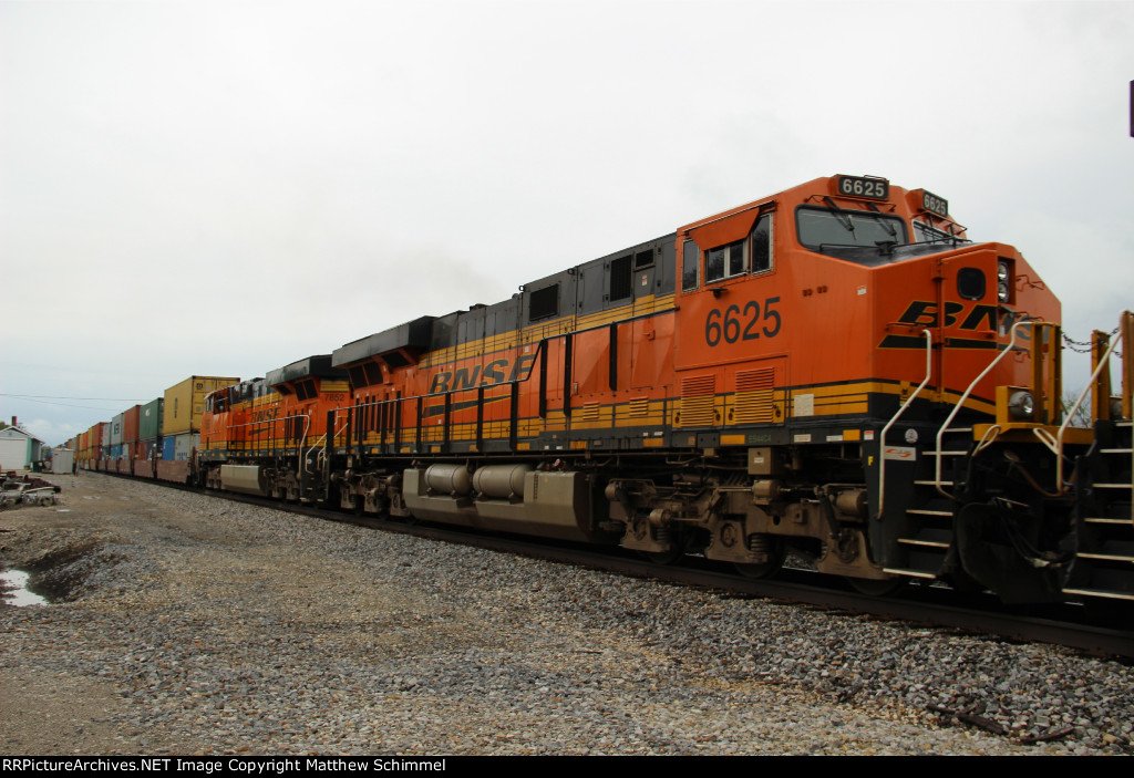 BNSF 6625
